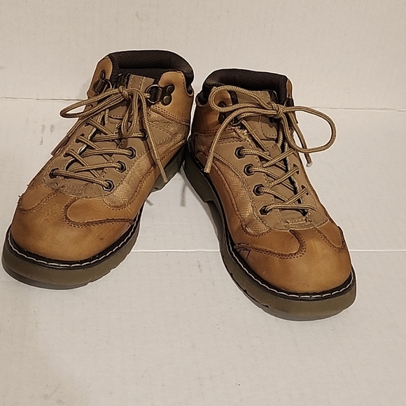 Buster Brown | Shoes | Authentic Buster Brown Boys Avalanche Hiking ...